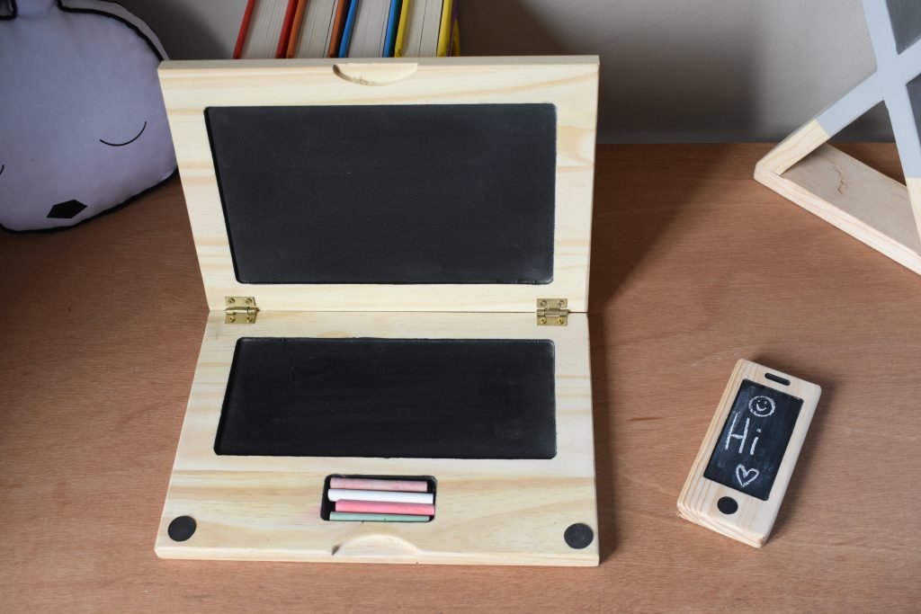 Wooden laptop and phone combo – Declan & Leah